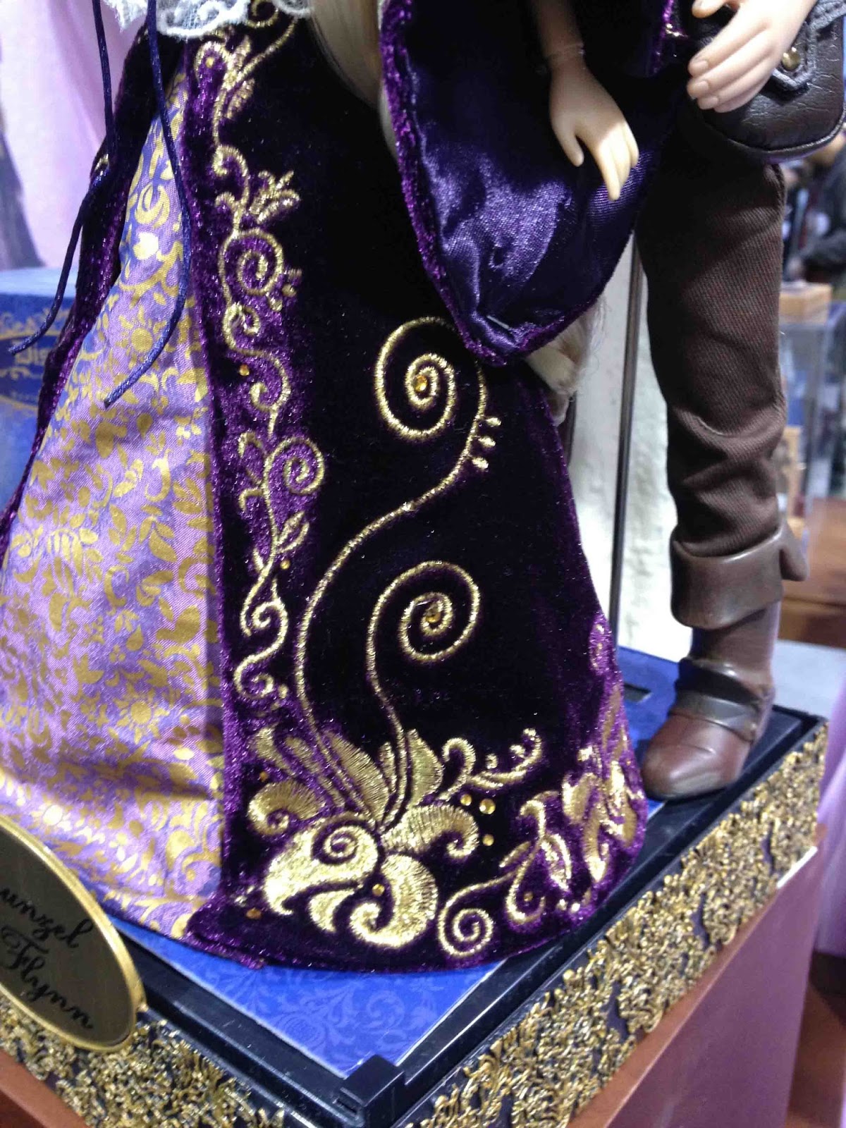 Casey Robin's Dollyanna: Disney Store Doll Review: Kristoff from "Frozen"