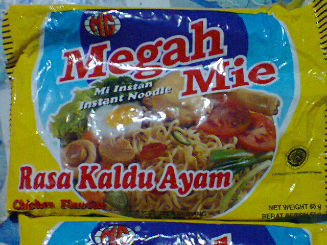 Pabrik Megah Mie Makassar - Perumperindo.co.id