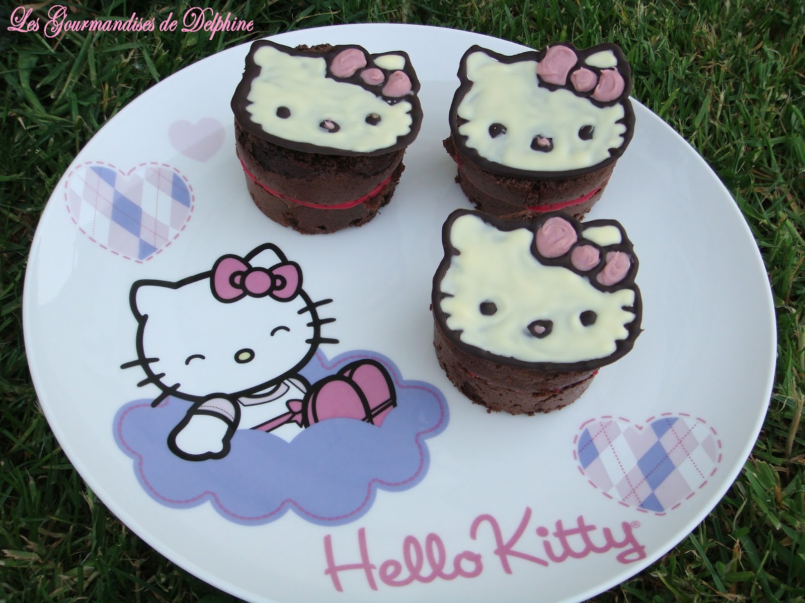 Cupcakes au chocolat Hello Kitty