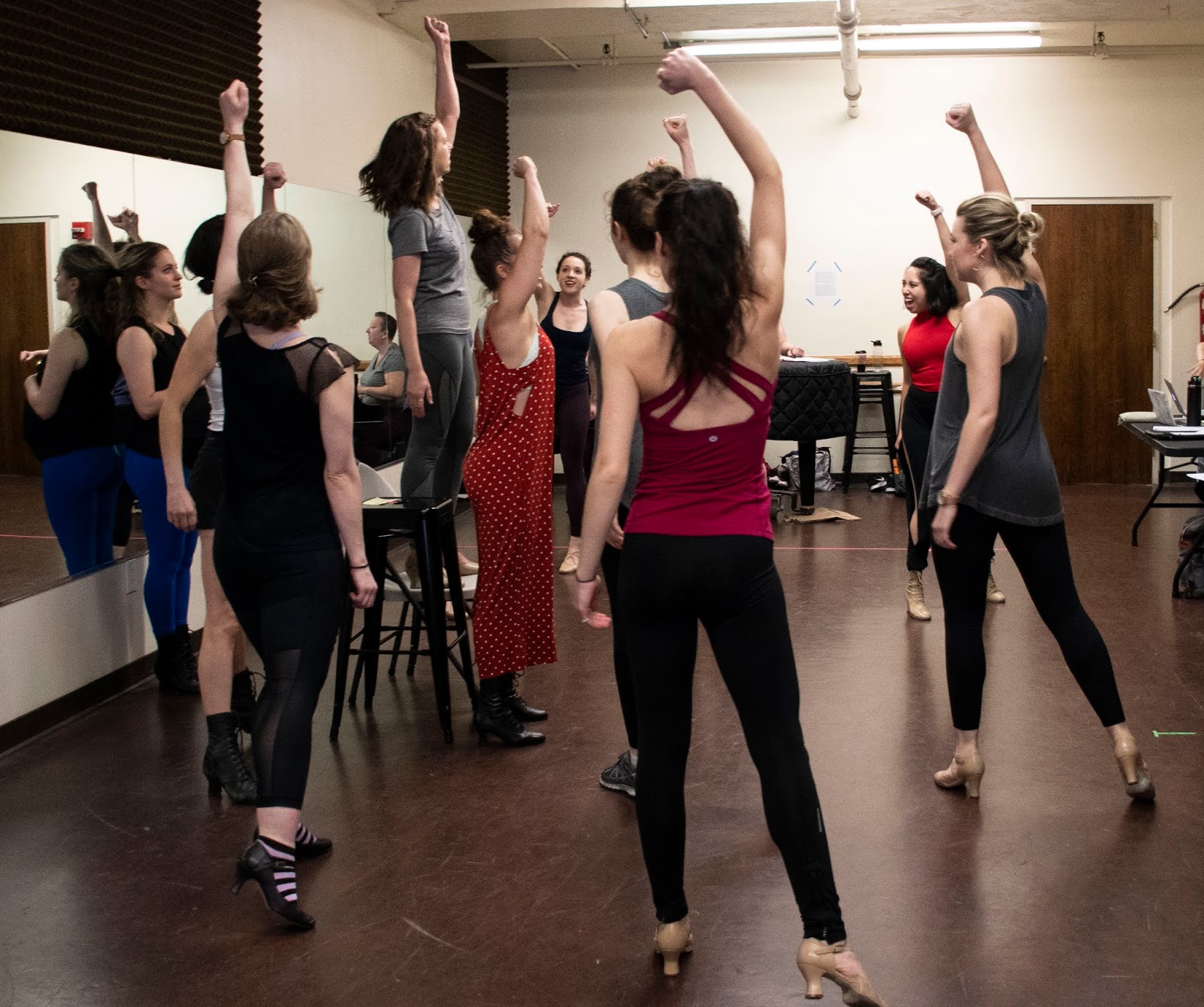 Show Showdown: The Bachelor Girls