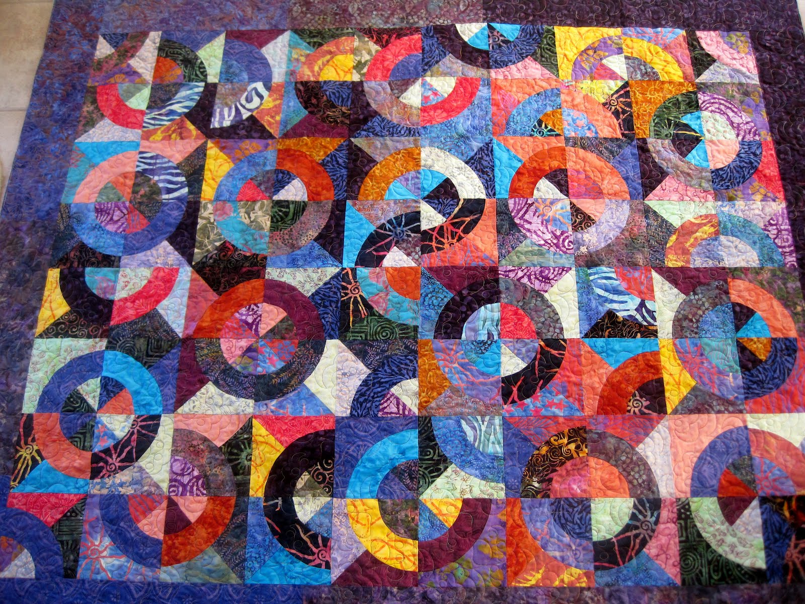 Finely Finished Quilts: Lynn's Circle Quilt