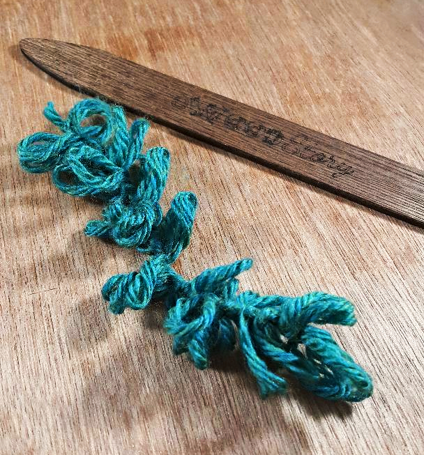 Stitch Story: Loopy Trim Tutorial- Another Use For the Weaving Shed Stick!