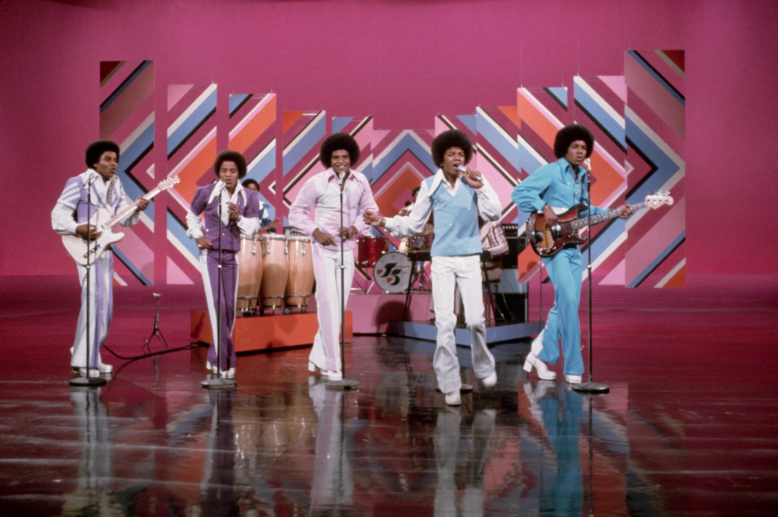 Michael Jackson & Jackson 5 Performing on Soul Train 1973