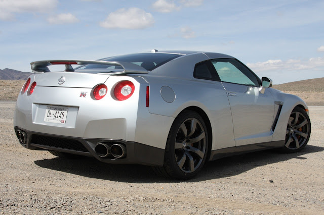 HD Cars Wallpapers: Nissan GTR