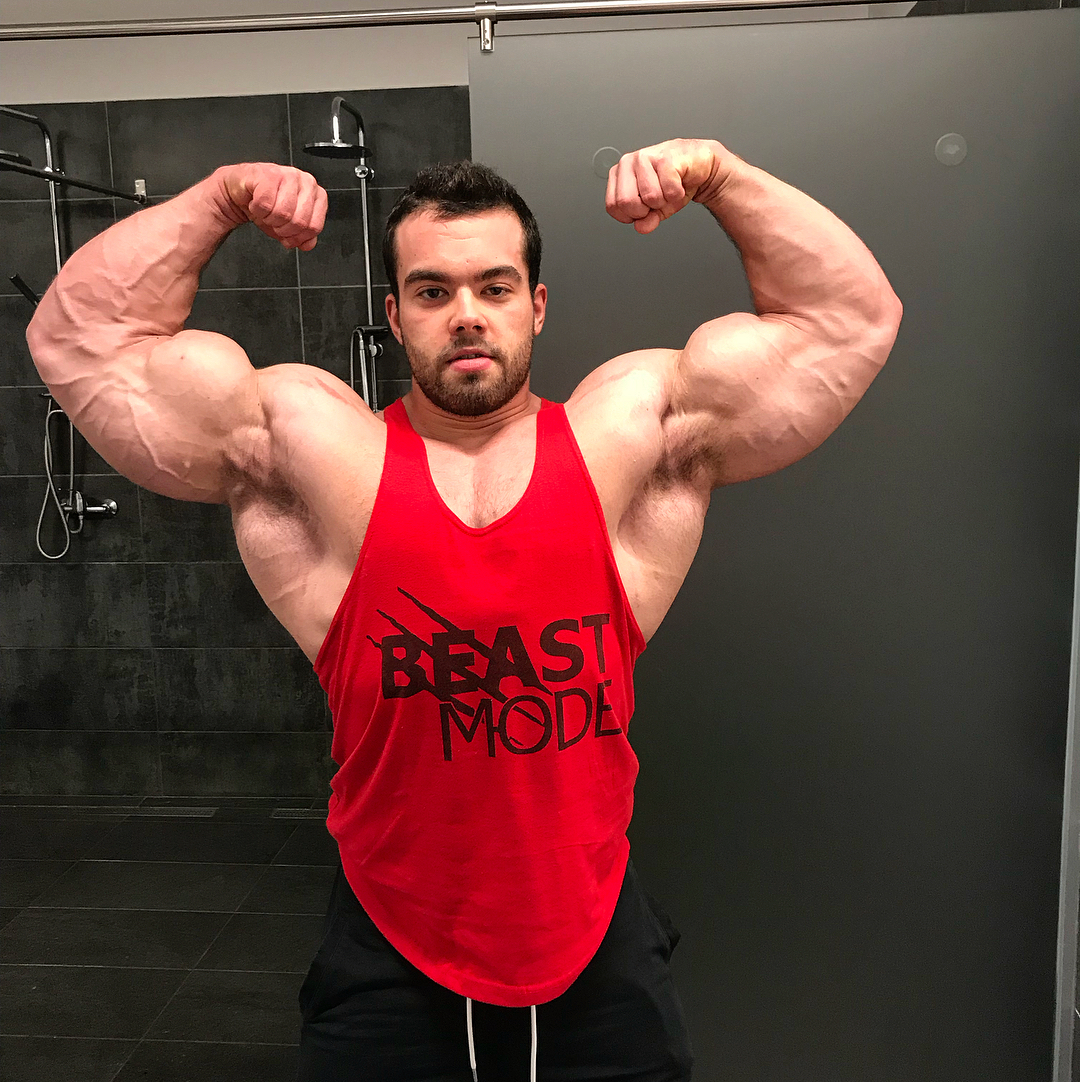 Muscle Lover: Massive young Czech bodybuilder Pavel Cervinka