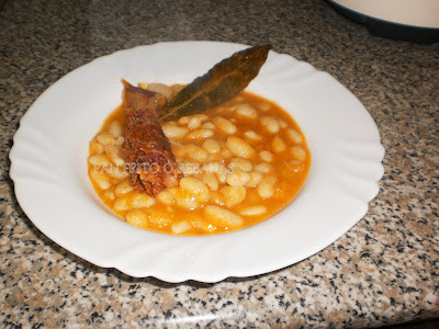 PAN FRITO O REBANÁS: FRIJONES BLANCOS