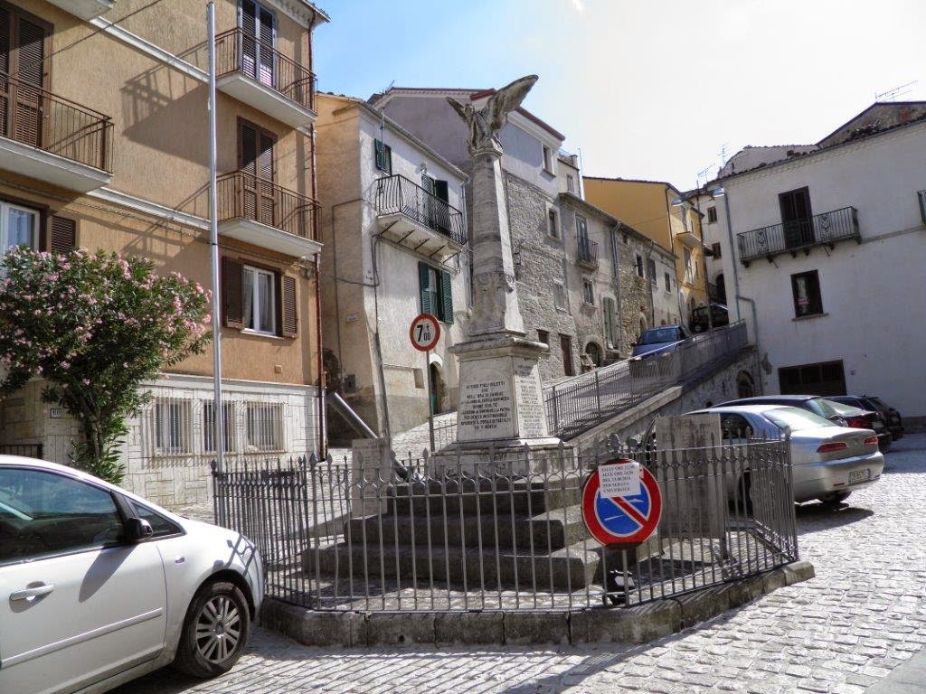 Le epigrafi storiche nascoste e non: Fossalto. Caduti nelle guerre mondiali