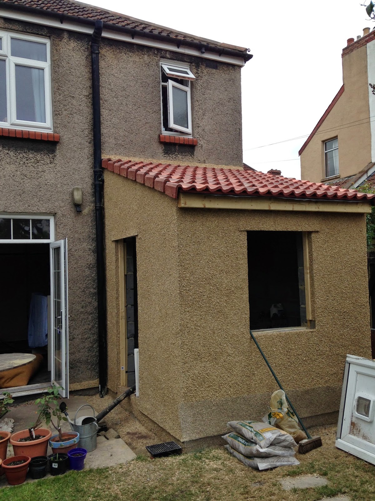 Katie and Matt's Guide to Amateur House Renovation: Week 4 - Pebble ...