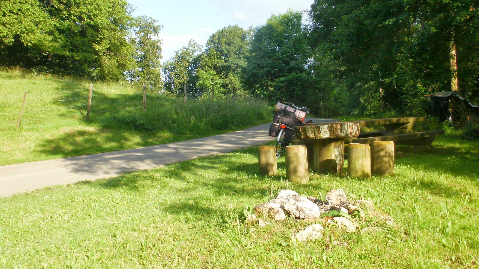 EXCURSII CU BICICLETA: Elvetia