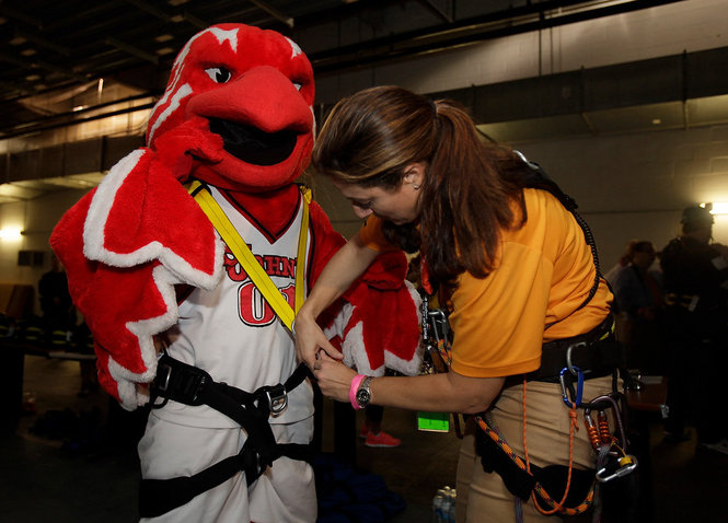 the other paper: St. John's mascot rappels down 470-foot building