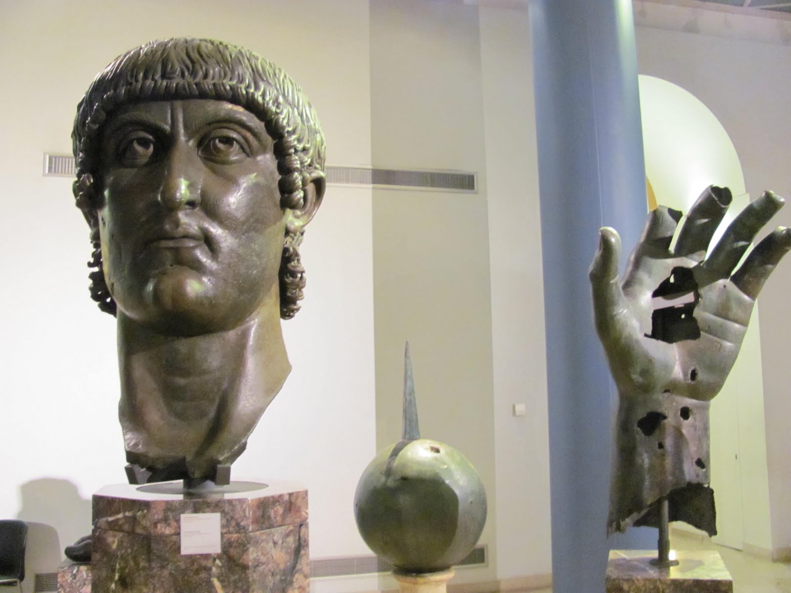 Cultural Heritage: La statua colossale bronzea di Costantino ai Musei ...