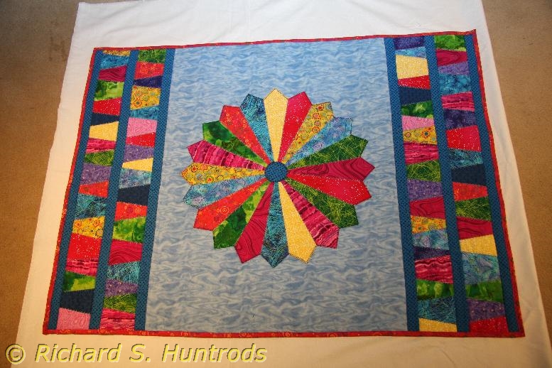 Psychoquilter: Sunburst Quilt By Linda H.