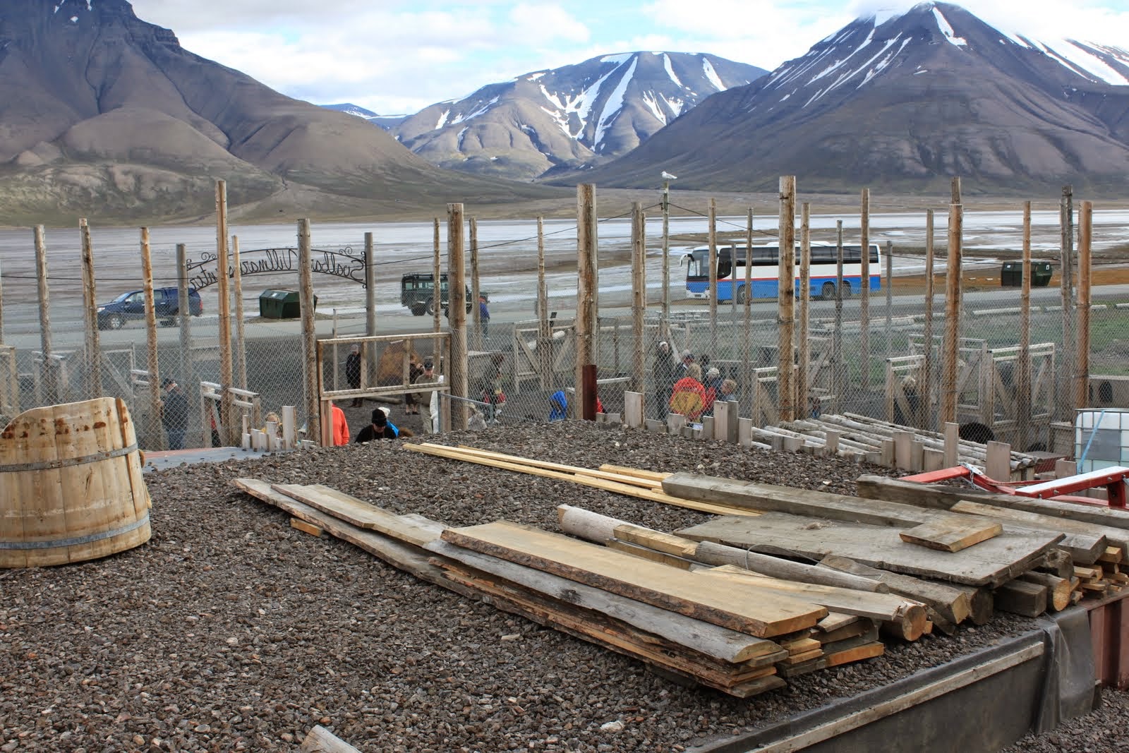 NORWEGIAN FJORDS & THE BALTIC: LONGYEARBYEN ON THE NORWEGIAN ISLAND OF ...