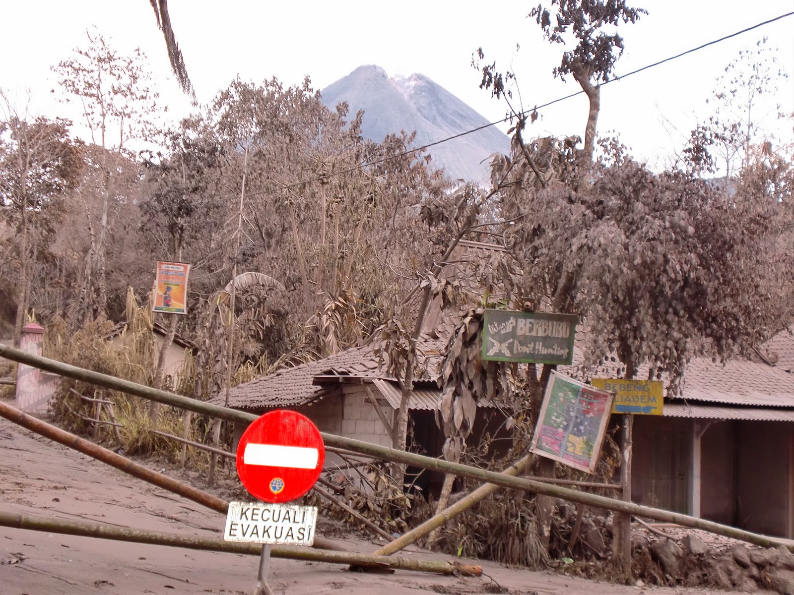 VOLCANO TOUR MERAPI