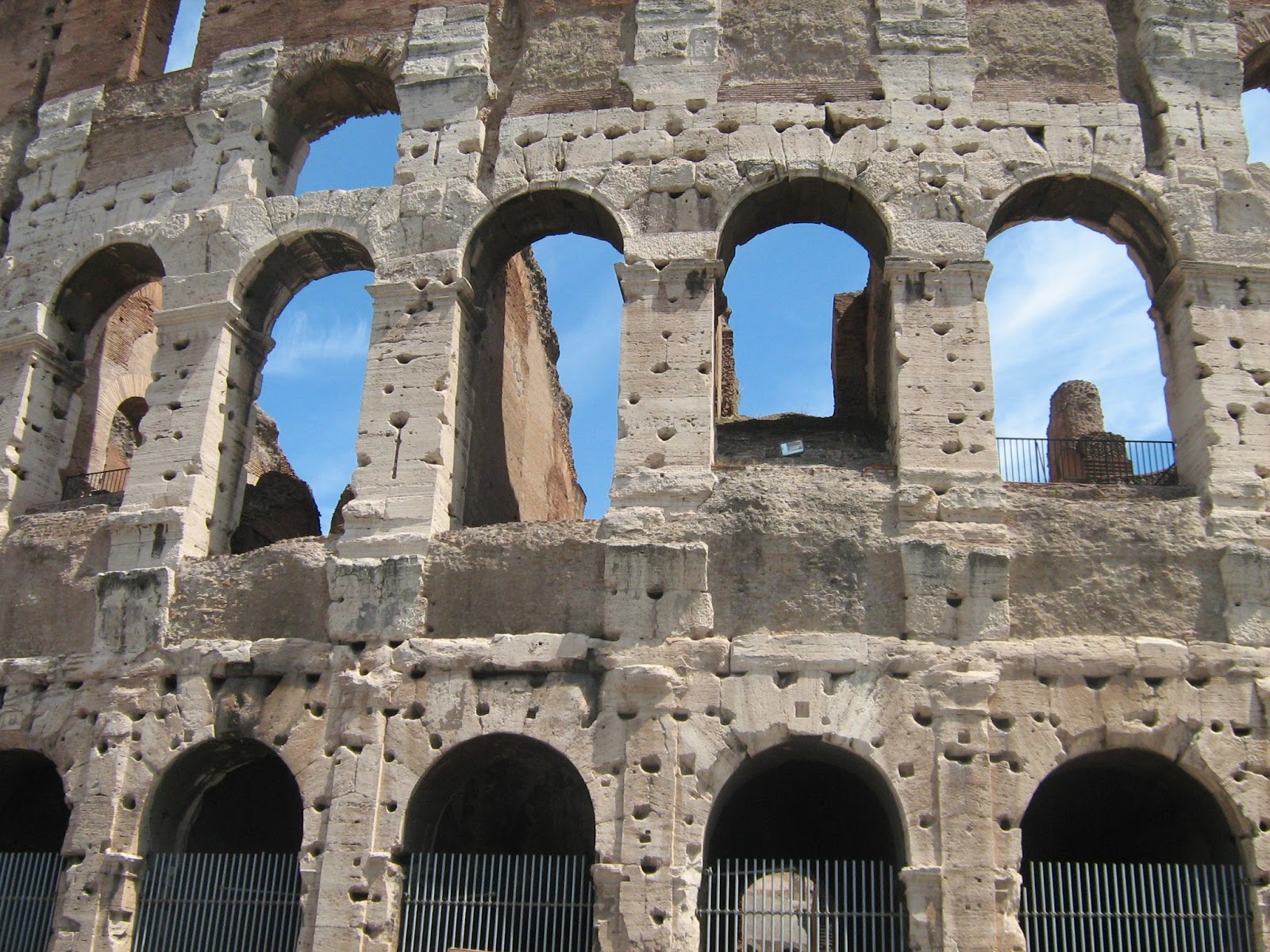 Piers Gaveston: The Colosseum, Rome