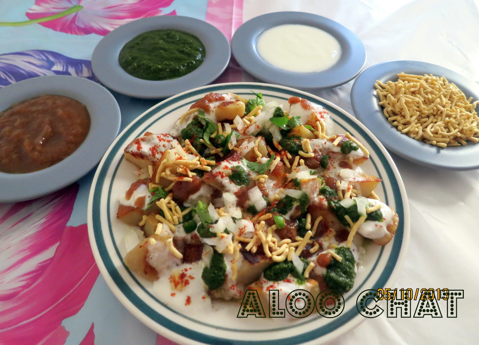 Simply Delicious: Aloo Chat(Indian Potato Chat)