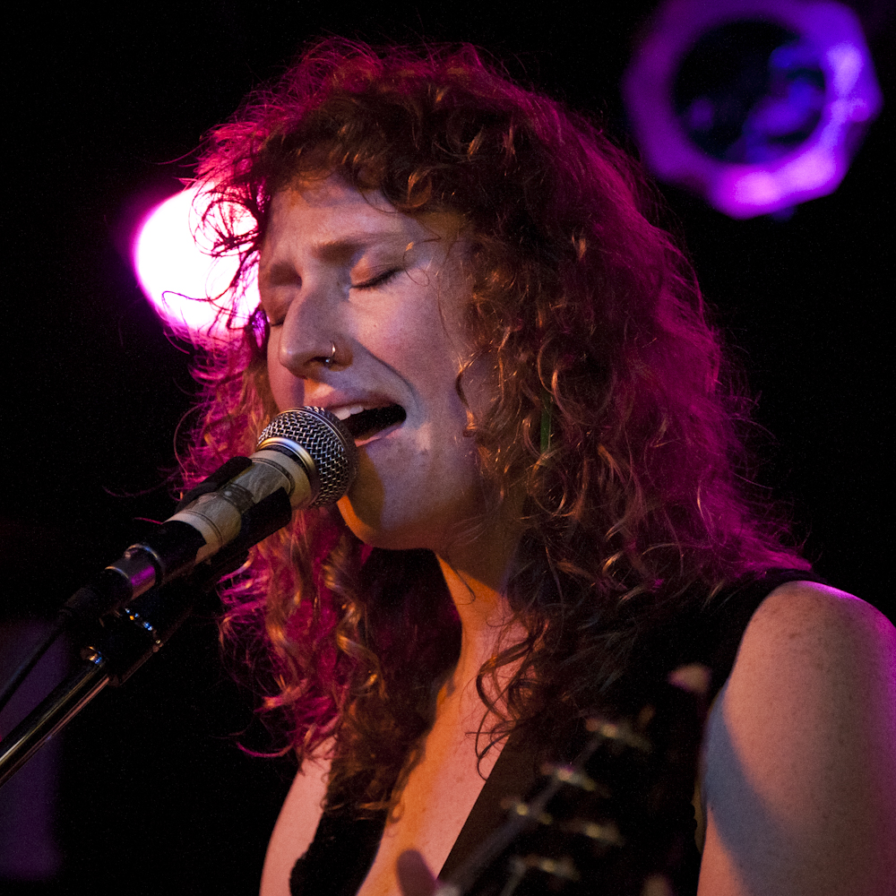 The Little Red Umbrella: Kelly McMichael & The Gloss @ The Piston