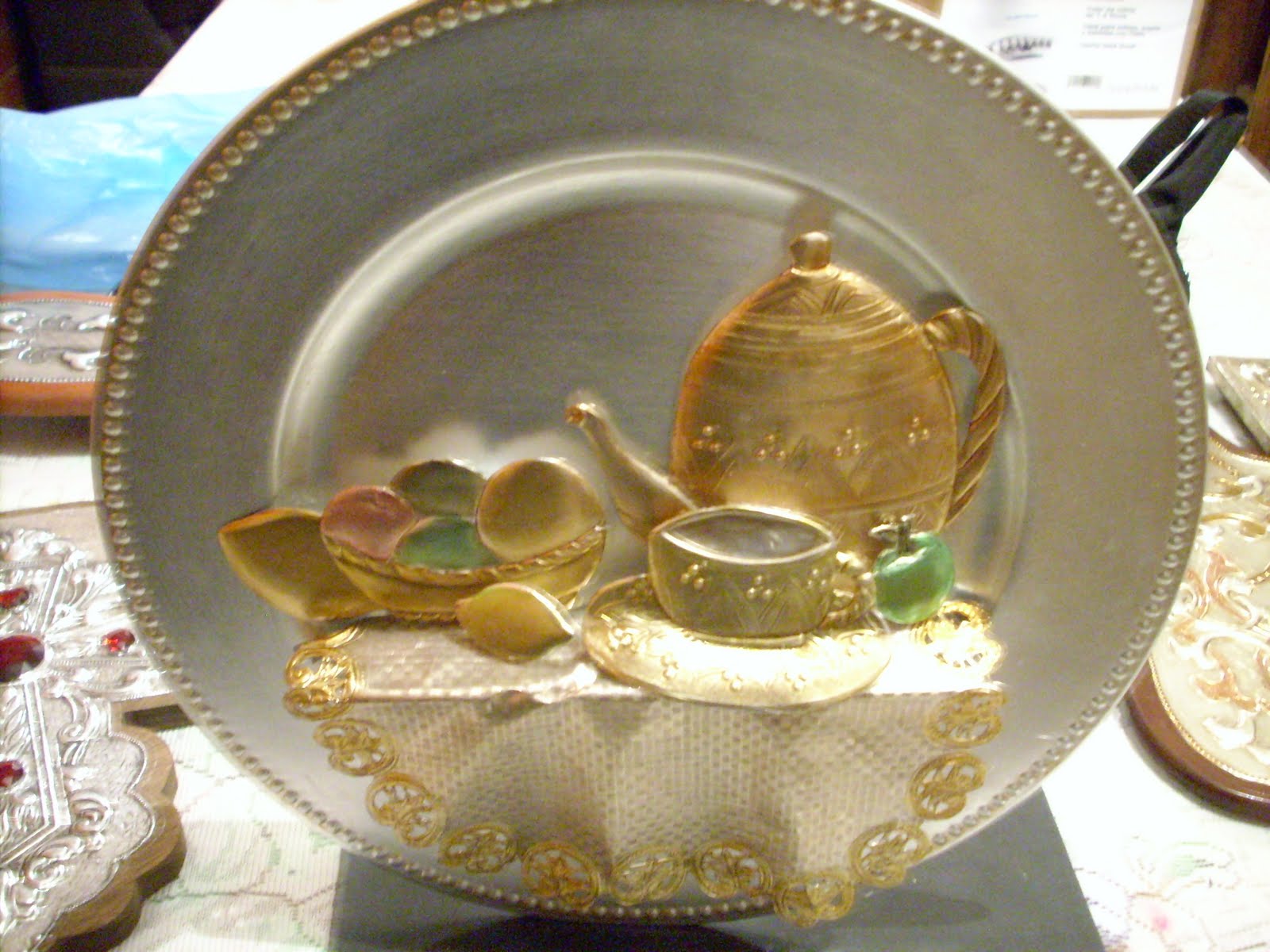 *ARTE REPUJADO EN METAL*