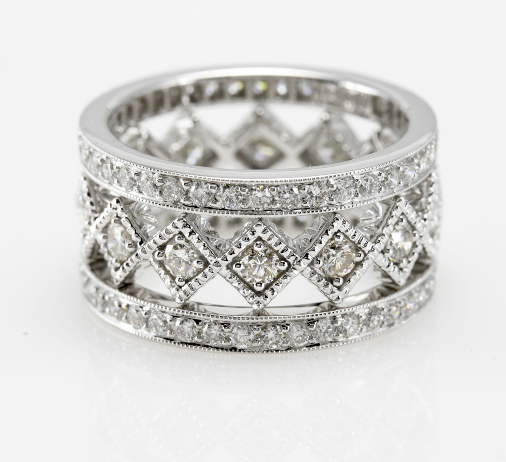 Stylist View: Whiteflash Diamond Rings Featured in Lucky