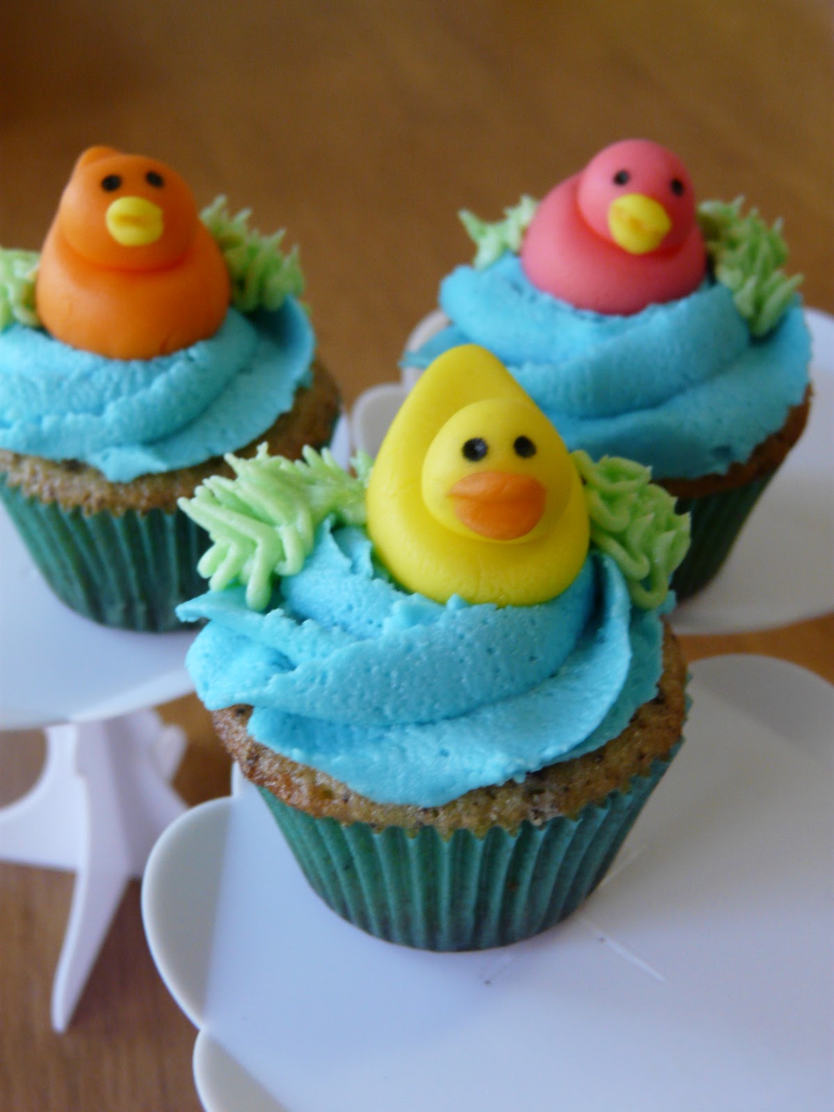 Sweet Jems: Quack Quack... duck cupcakes
