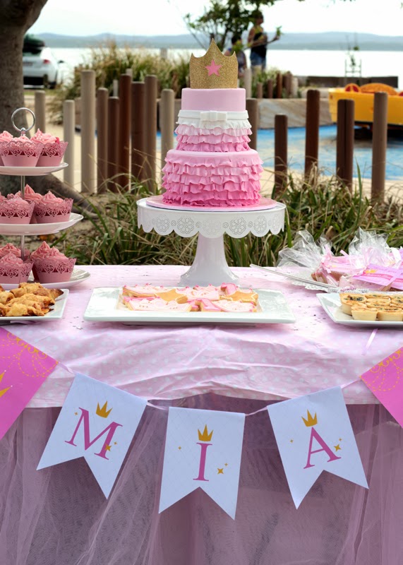 butter hearts sugar: Princess First Birthday