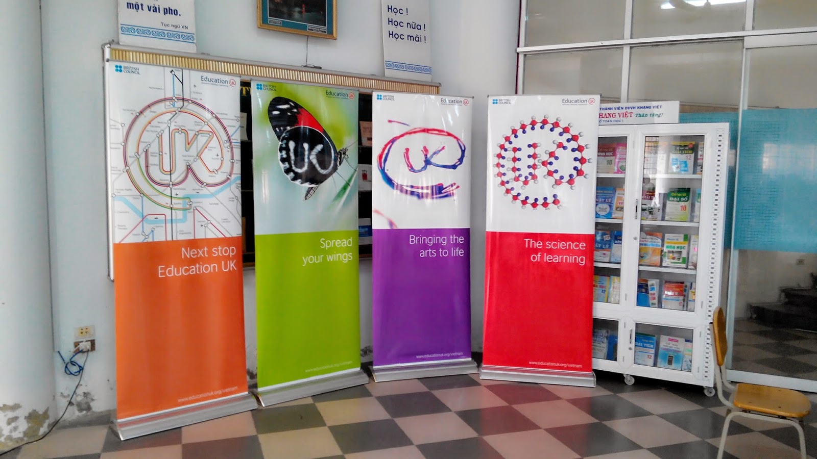 Cung cấp, Bán sỉ lẻ Standee, standy, Giá cuốn nhôm Tại Đà Nẵng