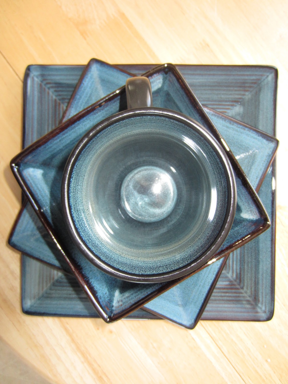 The One Income Dollar: Oneida-No Ordinary Dinnerware