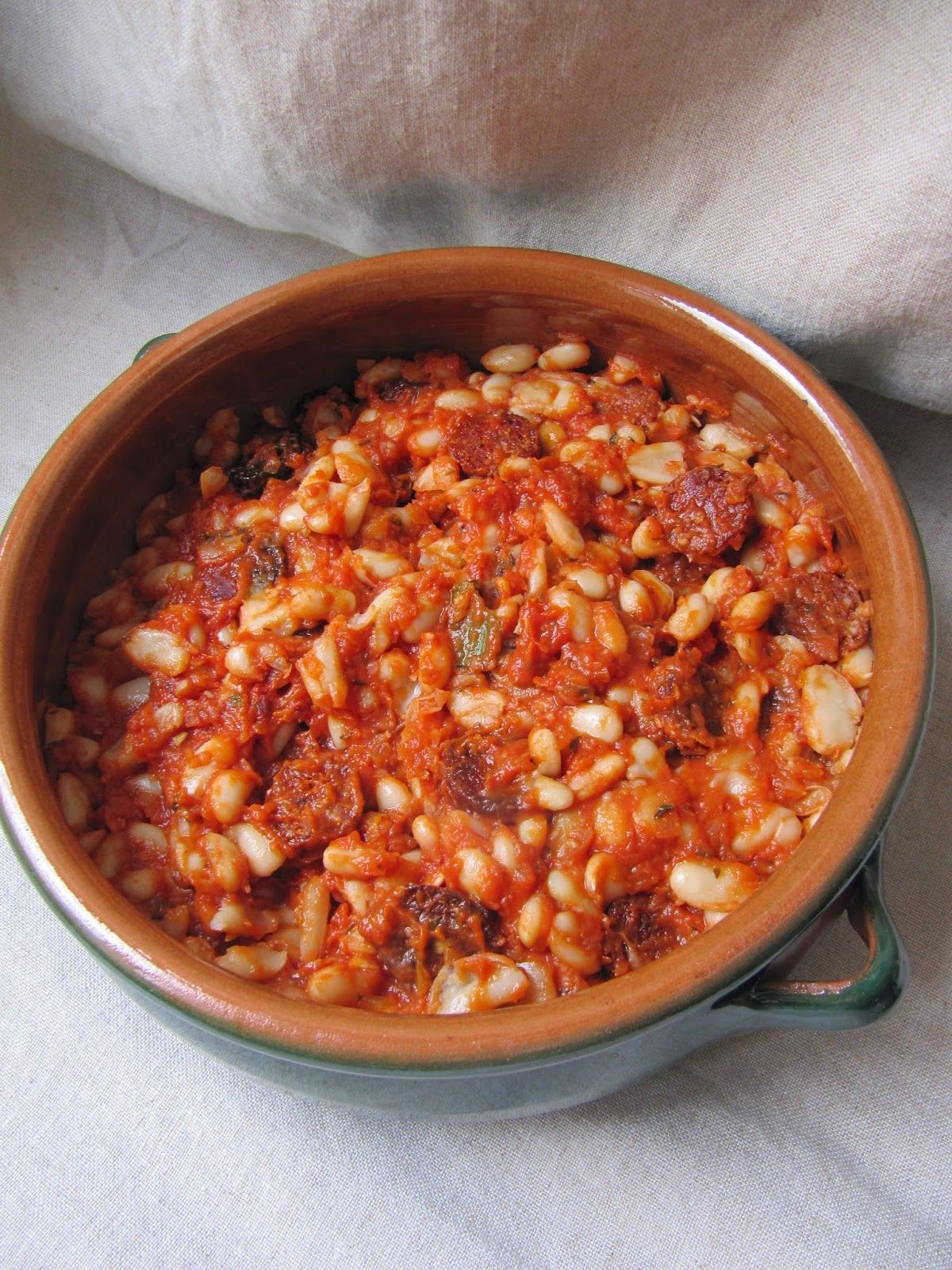 La cuisine d'ici et d'ISCA: Haricots au chorizo