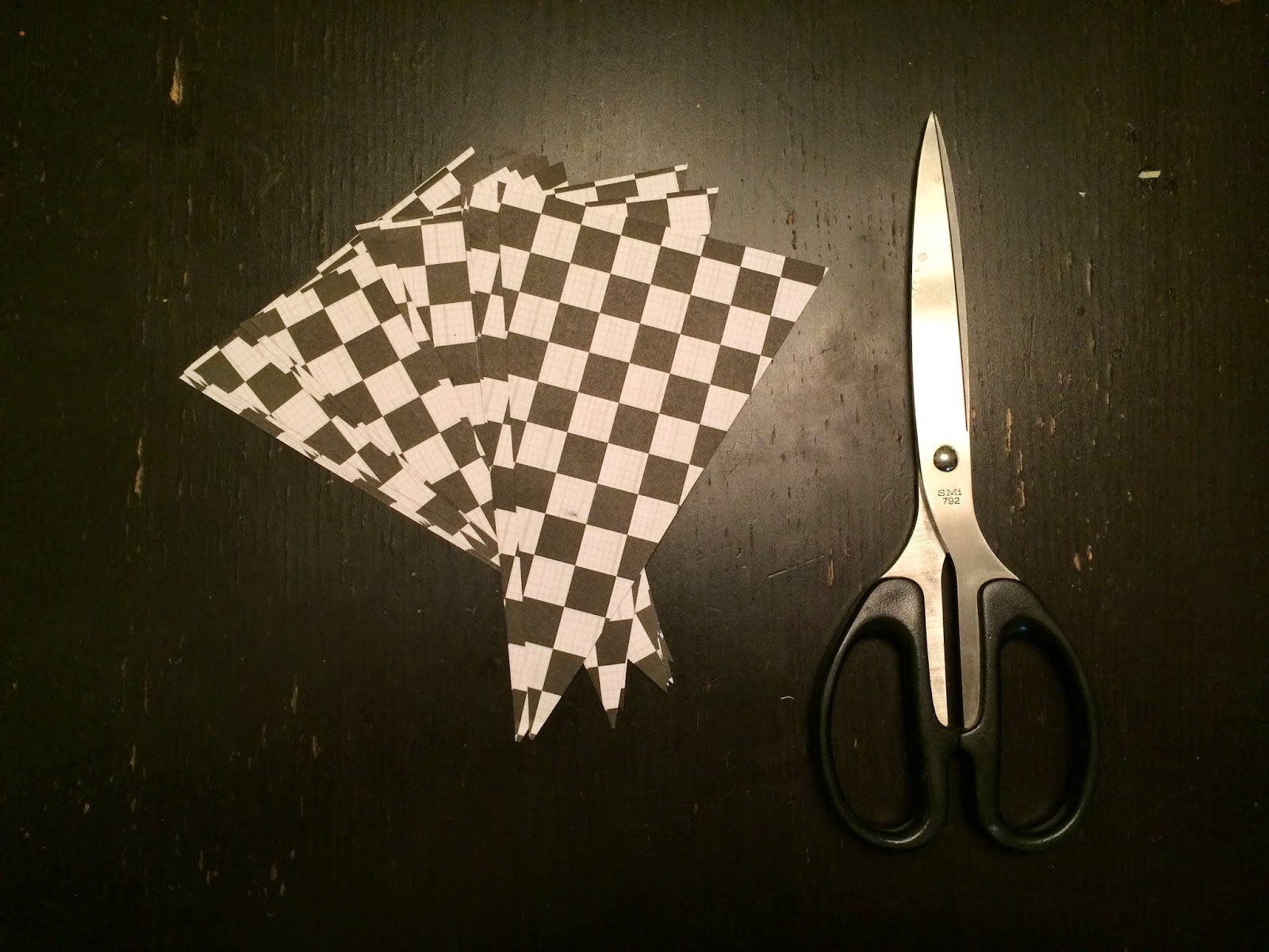 Hawks and honey: How to make a SEWN Pennant Banner