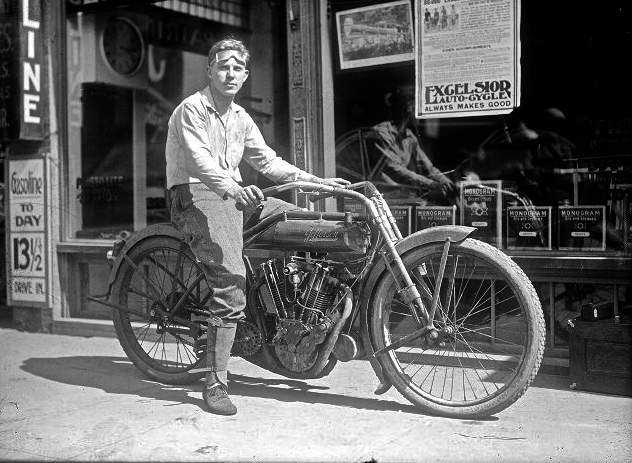 Musings Of A Motorcycle Aficionado........: February 2012