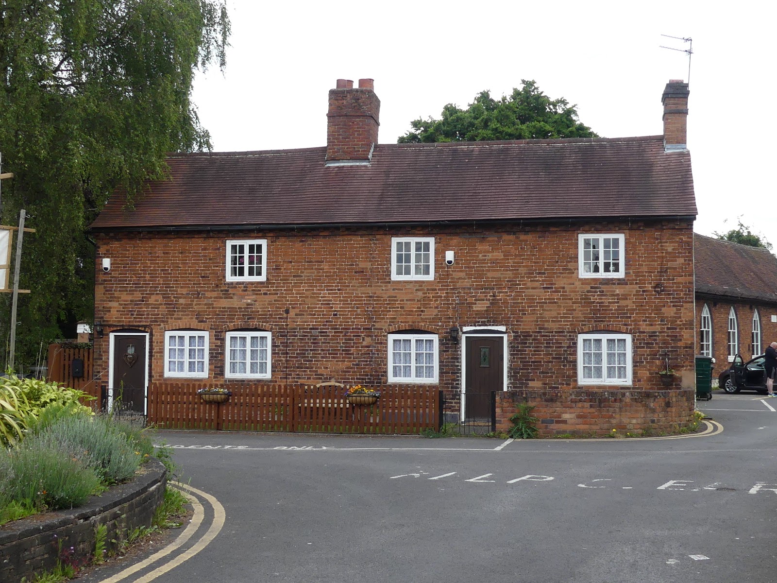 Ragged Robin's Nature Notes: Churchyard at St Giles, Sheldon