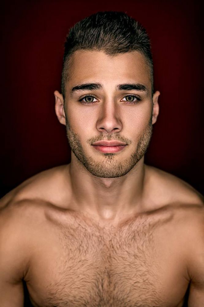 Daily Bodybuilding Motivation: MODEL QUINTON WYNN