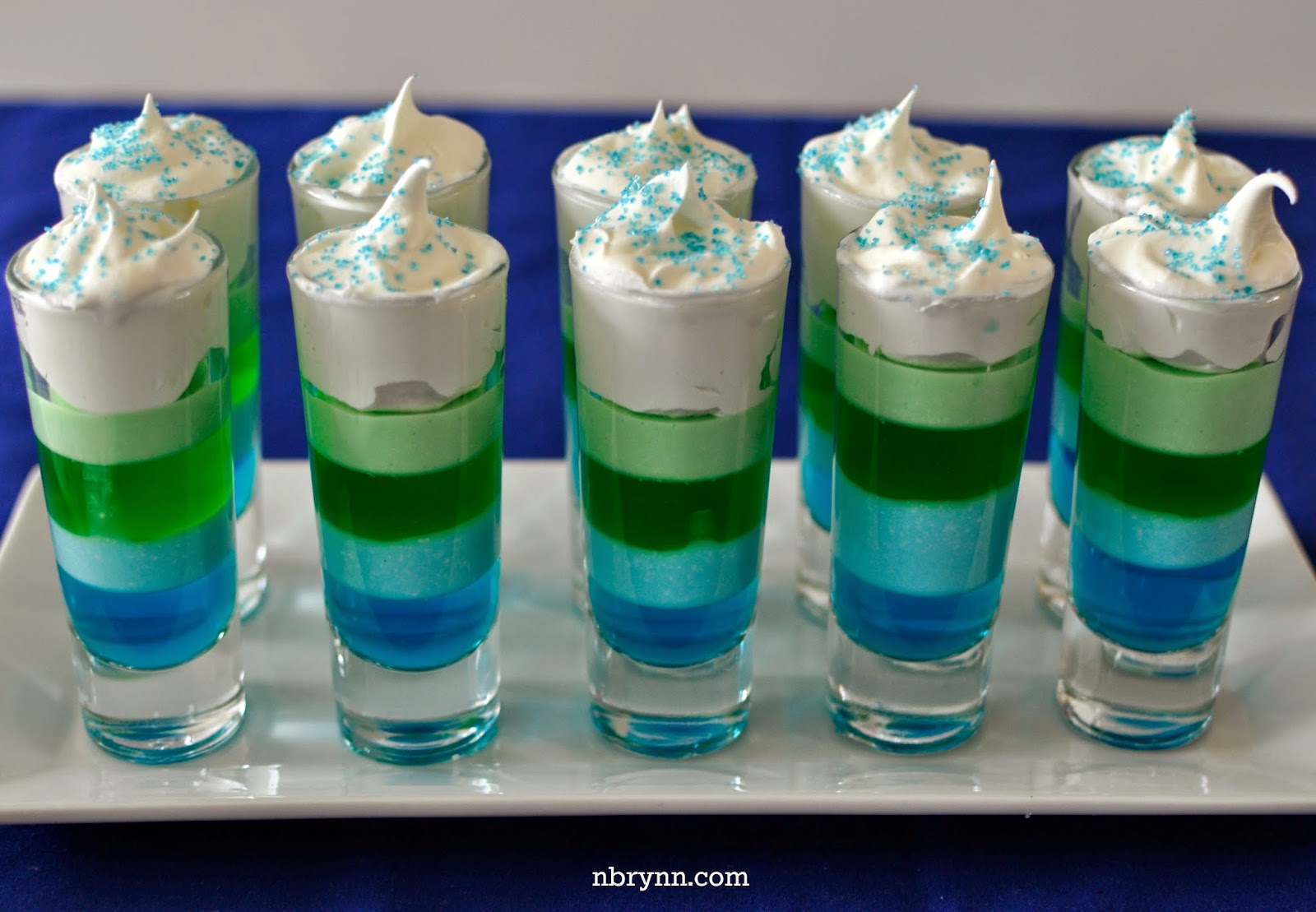 NBrynn: Get Your Glow On: A Glow in the Dark Birthday Party