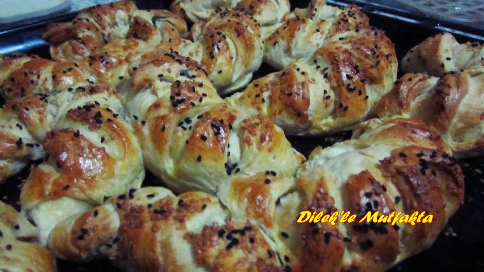 Çizik Çörek, Şeritli Çörek, Poğaça | Dilek'le Mutfakta
