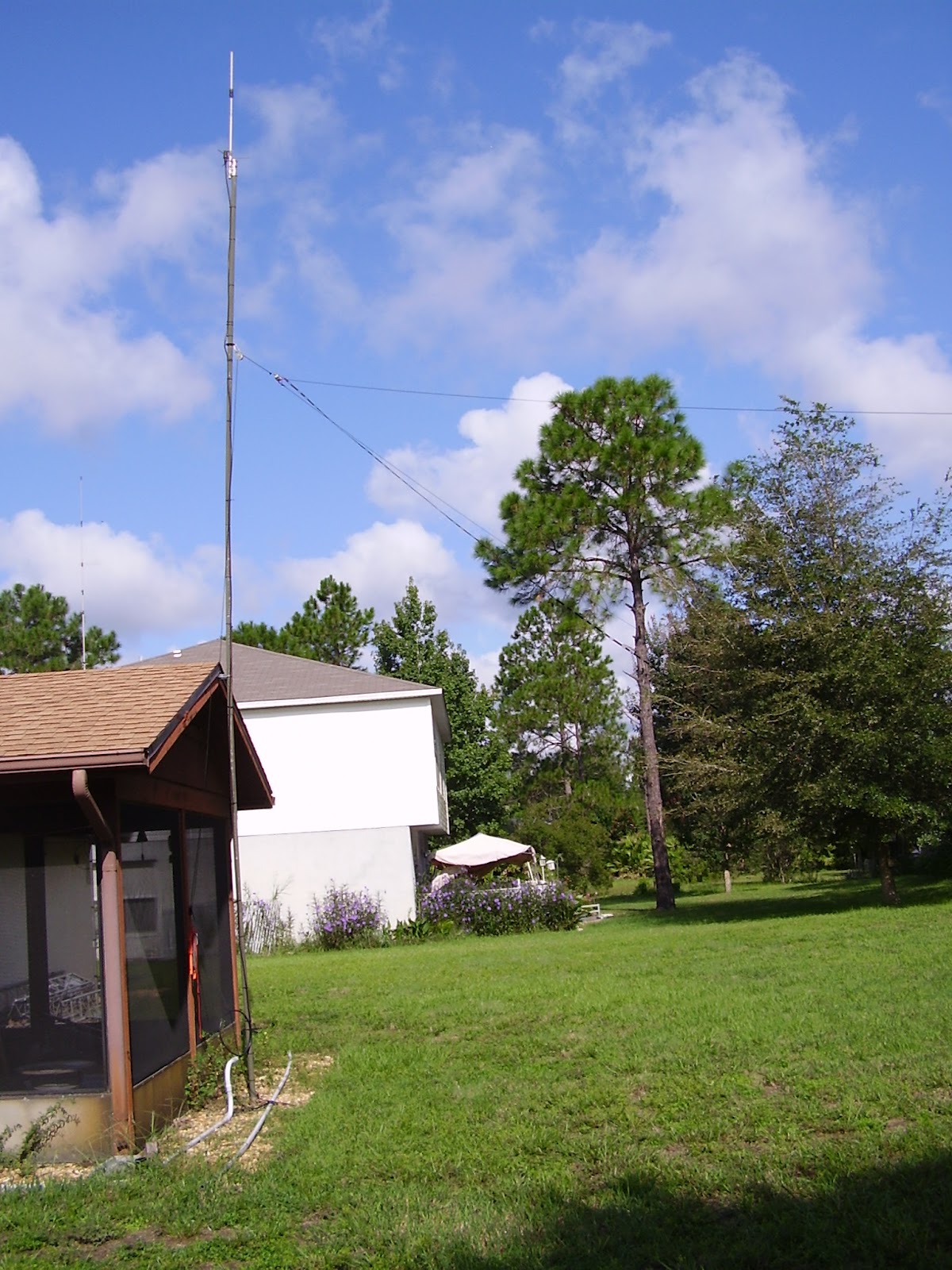 AI4WM Amateur Radio Blog: G5RV in a Sloping-V Configuration