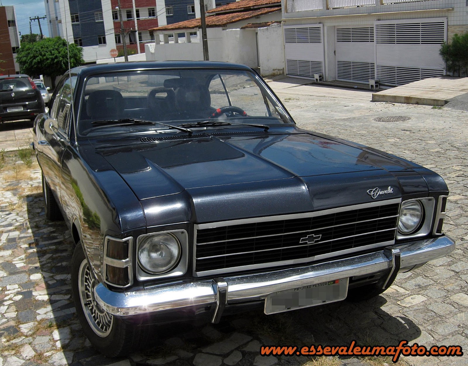 Registros Automotivos do Cotidiano: Chevrolet Opala Cupê 1976