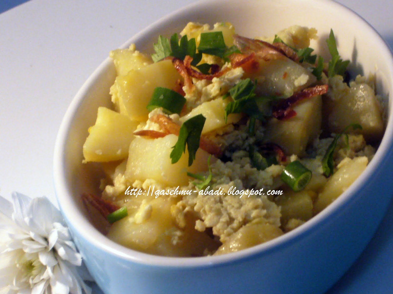 ~Di Sini Segalanya Bermula~: Kentang Dengan Telur