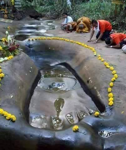 Divine Power Stories: Sri Hanuman Pada