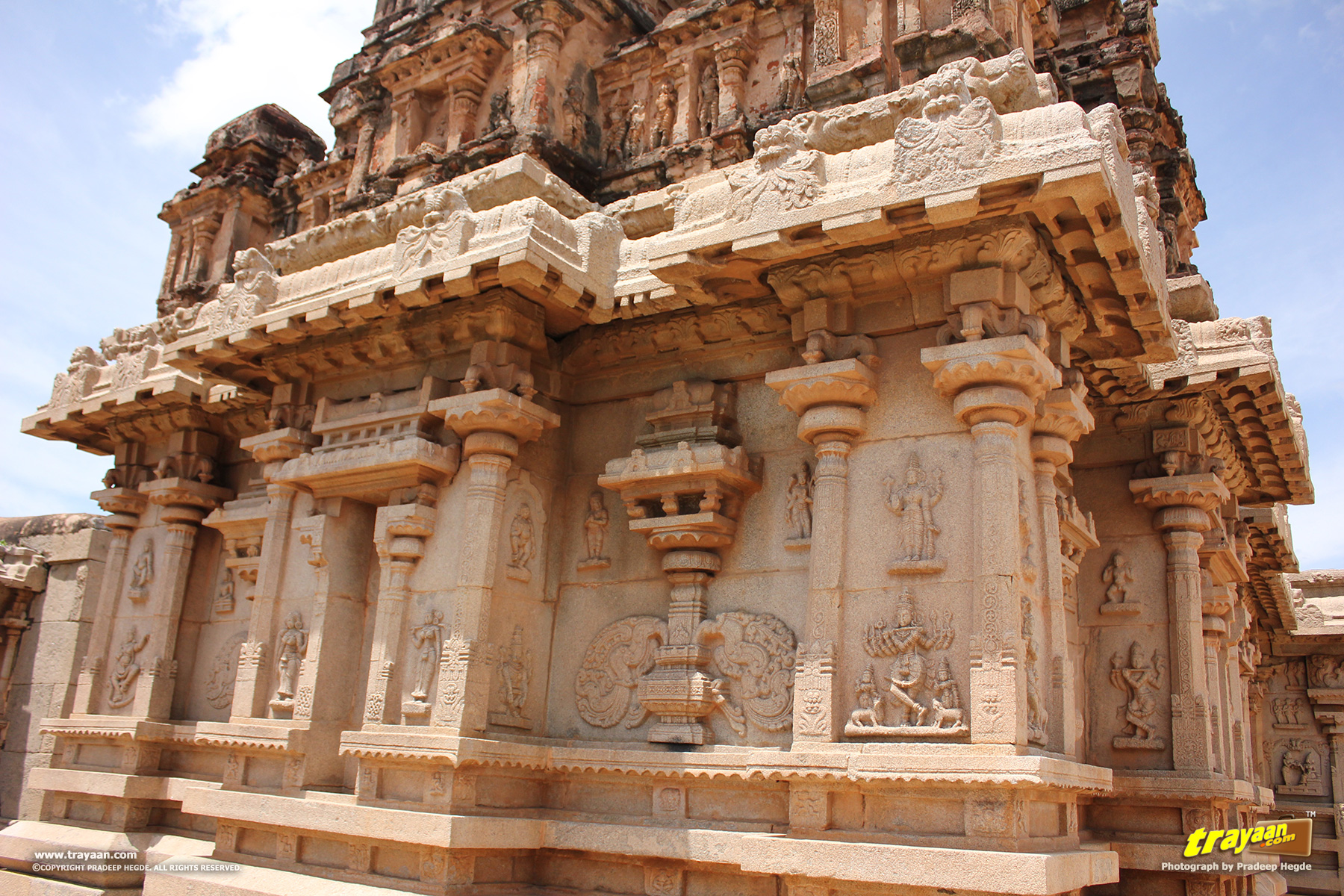 Hampi - Remnants and ruins of glorious Vijayanagara - Part 4 - Trayaan