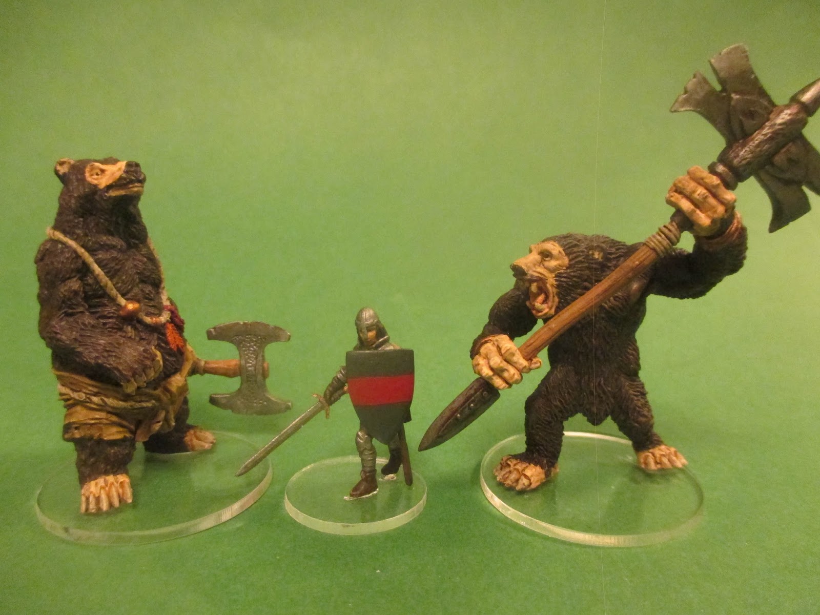 The Miniatures Man: Werebears from WotC and Reaper