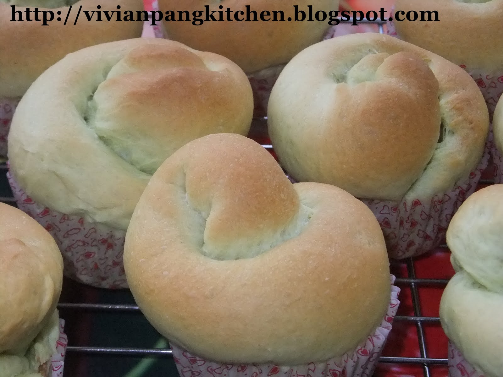 Vivian Pang Kitchen: Pandan Kaya Buns with Filling/ Gelatinized Dough ...