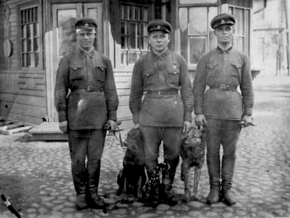 World 1900 - 1950: Soviet border troops 1920 -1941 (photoalbum)