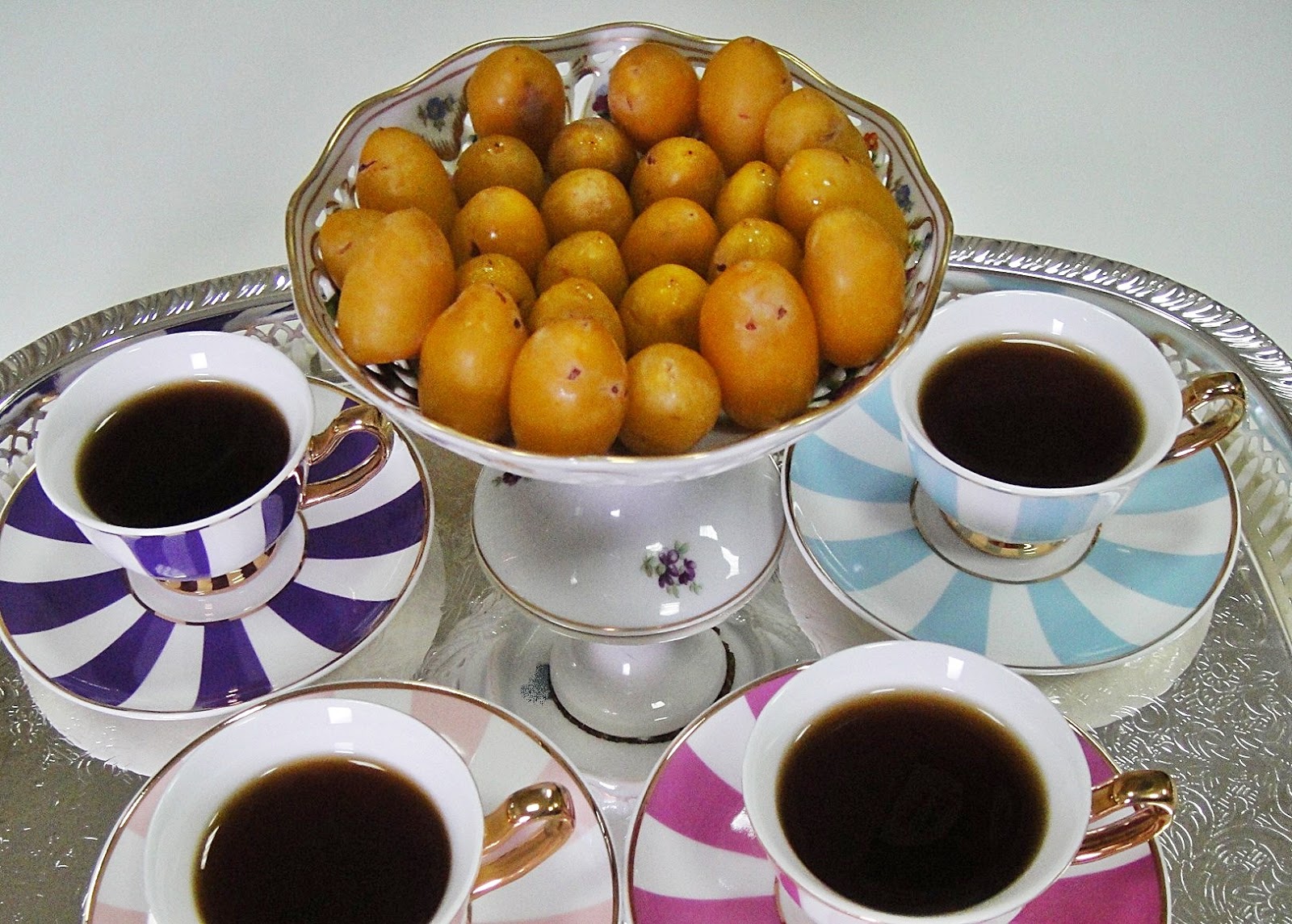 Maryam's Culinary Wonders: 972. Iraqi Frozen Dates