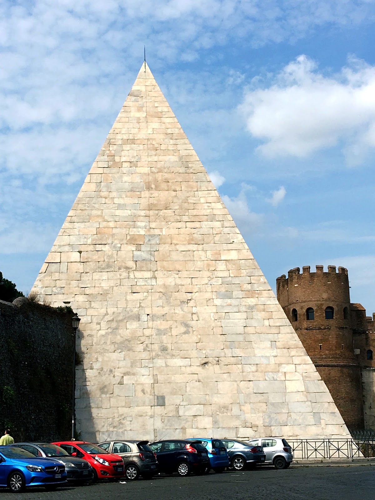 Unusual Things To Do In Rome ~ The Pyramid of Cestius - Corinna B's World