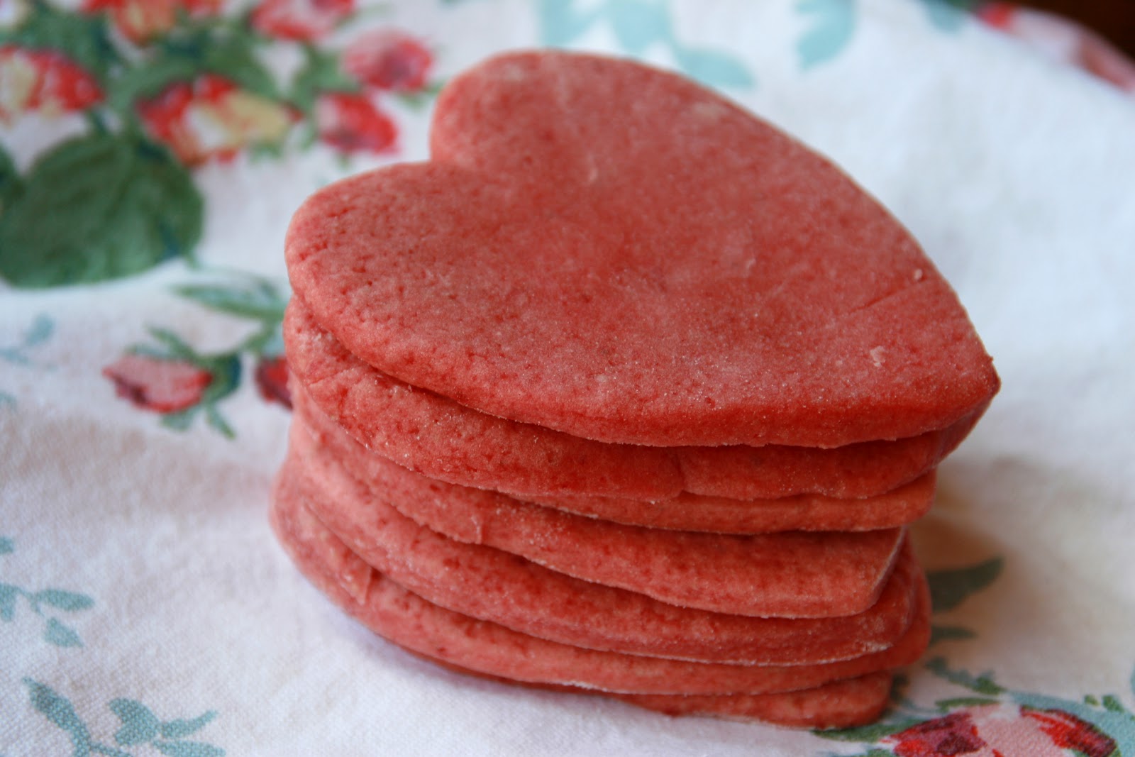 Cooking with Chopin, Living with Elmo: Sugar Cookie Hearts (Colored ...