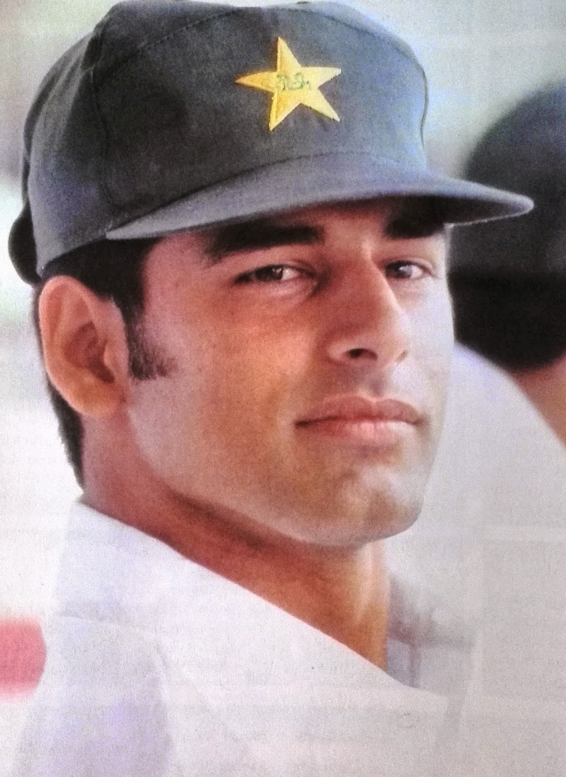 Cricket Gloden Moments: Muhammad Wasim in 1997, He made hundred on Test ...