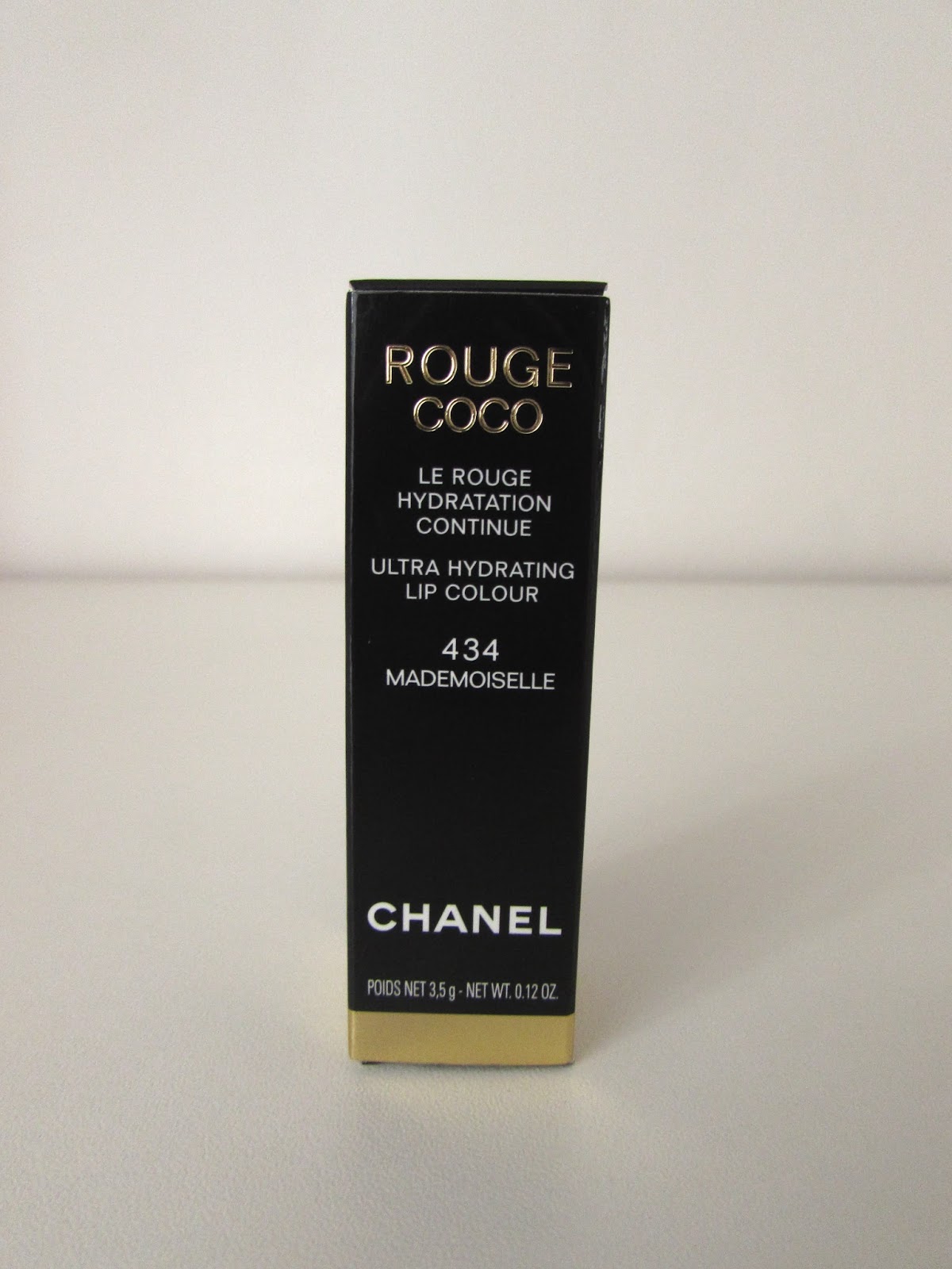 Brunwen's Beauty Corner: Slečna z Francie (Chanel Rouge Coco Mademoiselle)