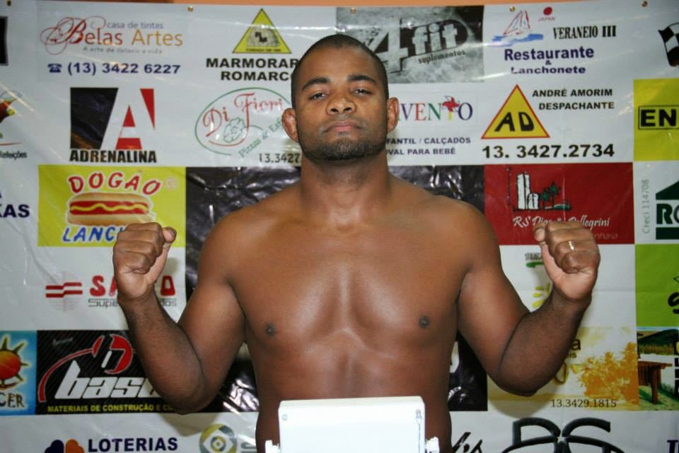 ALBERTO SANTOS LUCHA