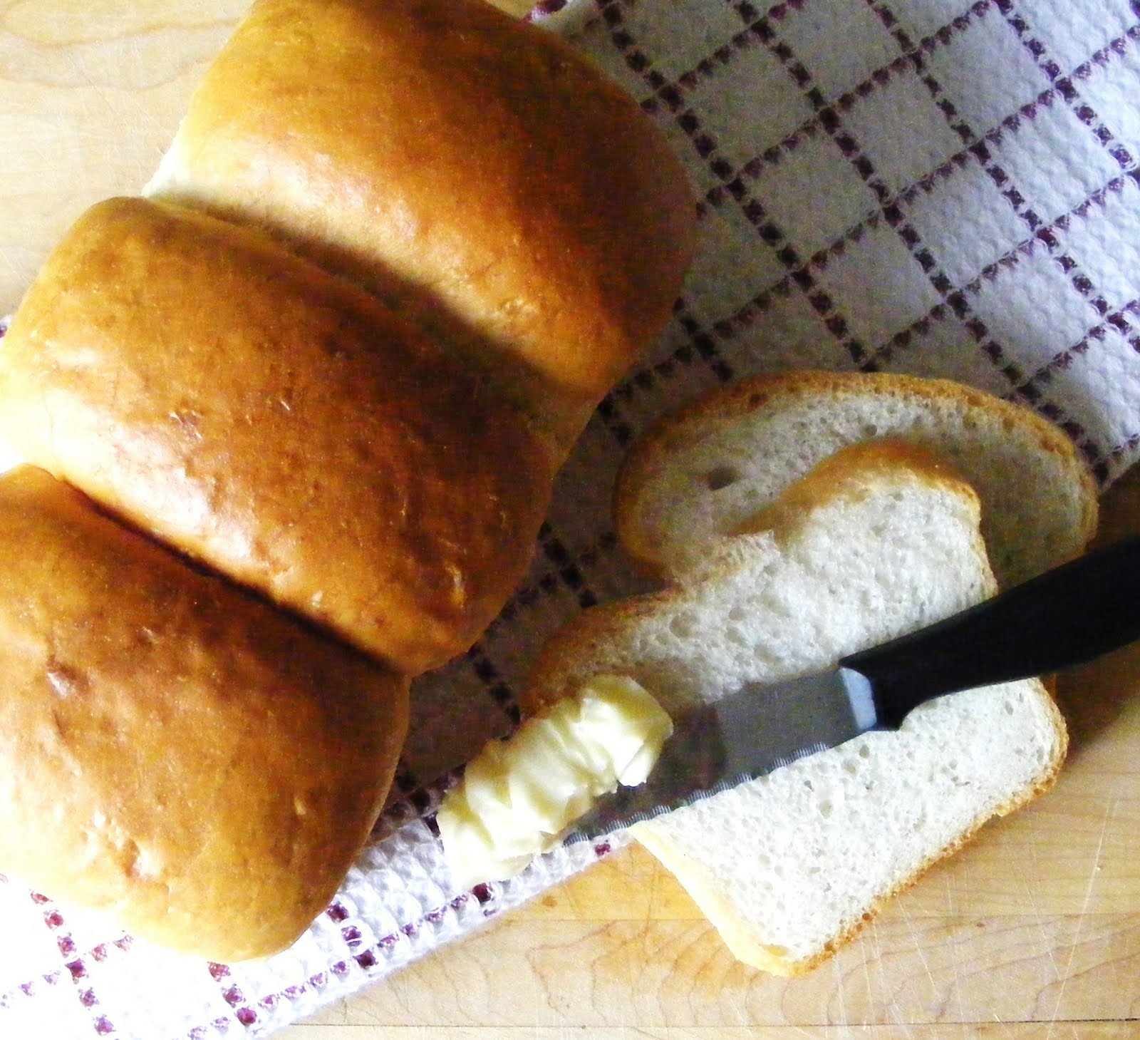 9er Domestic: Mom's Homemade White Bread
