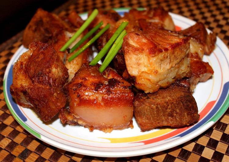 Elaboración del chicharrón